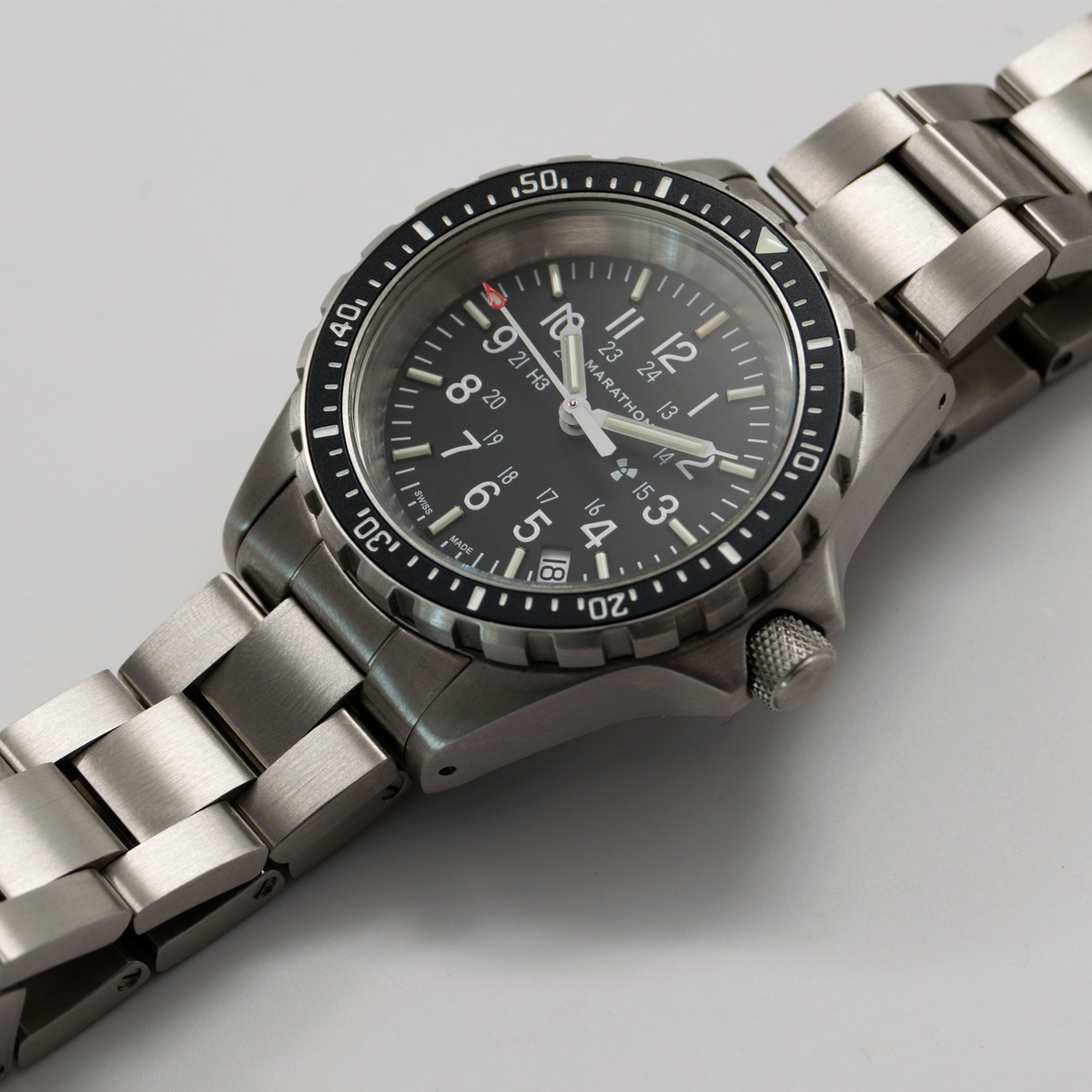 36mm Medium Diver's Quartz (MSAR Quartz) with Stainless Steel Bracelet ...