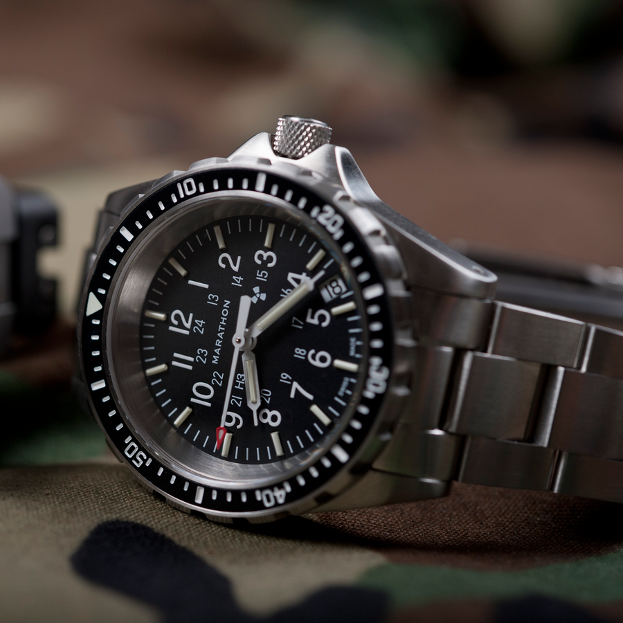 36mm Medium Diver's Quartz (MSAR Quartz) with Stainless Steel Bracelet ...