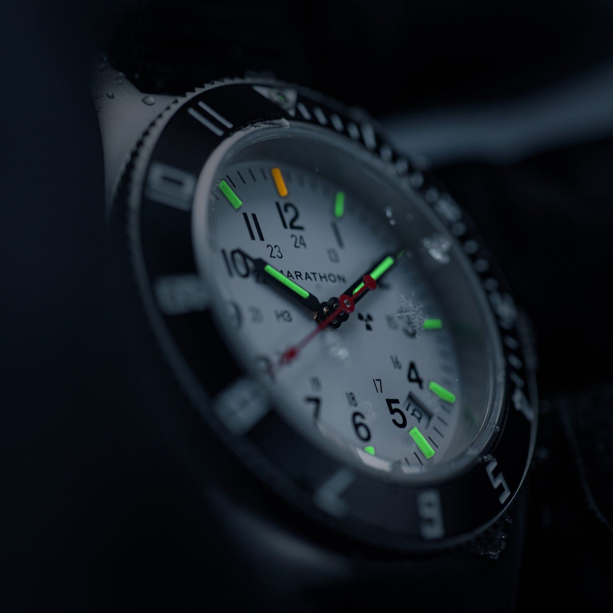 41mm Arctic Steel Navigator w/Date (SSNAV-D) on Black 3-Piece Rubber ...