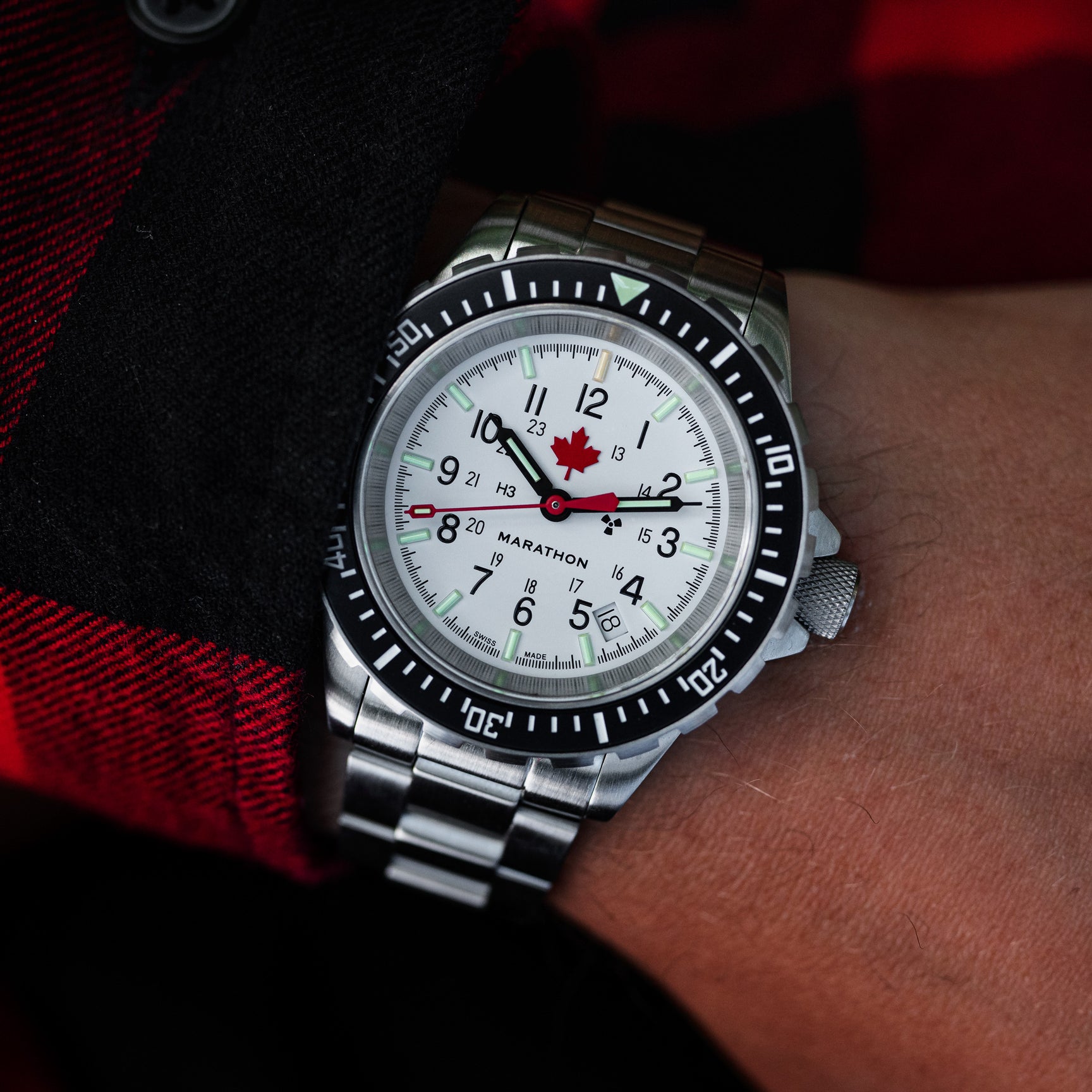41mm Arctic Red Maple Large Diver’s Automatic (GSAR) with Stainless St ...