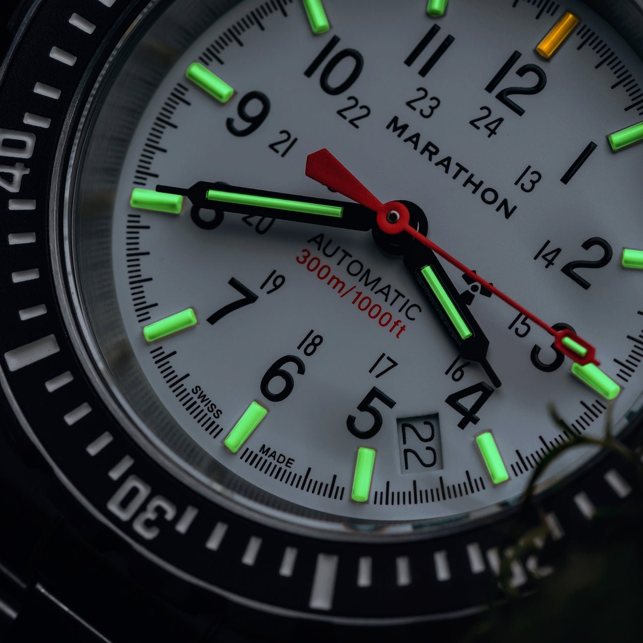 41mm Arctic Edition Large Diver's Automatic (GSAR) – Marathon Watch