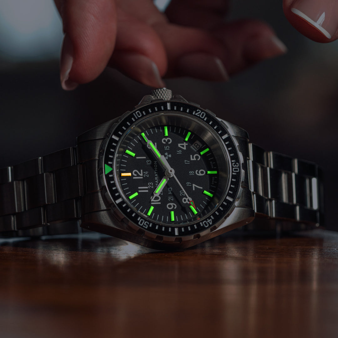 36mm Medium Diver's Quartz (MSAR Quartz) with Stainless Steel Bracelet ...