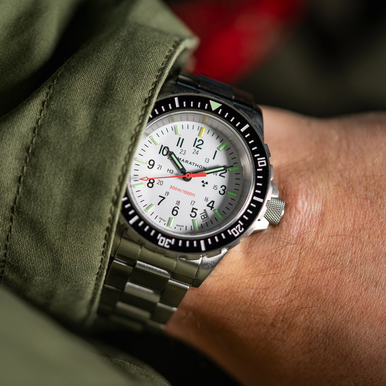 41mm Arctic Edition Large Diver's Quartz (TSAR) with Stainless Steel B ...