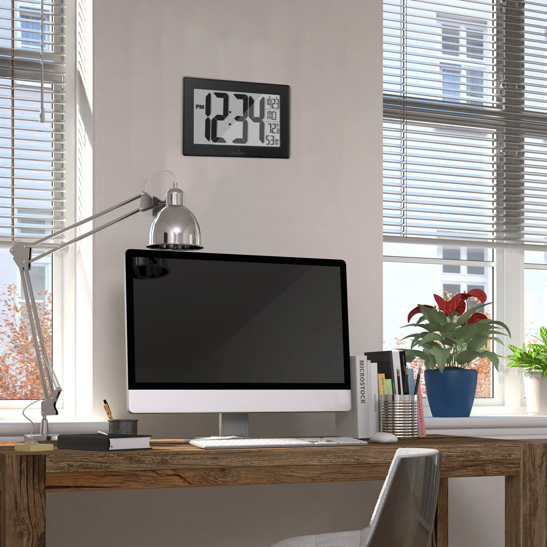 Self-Setting, Self-Adjusting, Wall Clock w/ Stand & 8 Time Zones - Bla ...