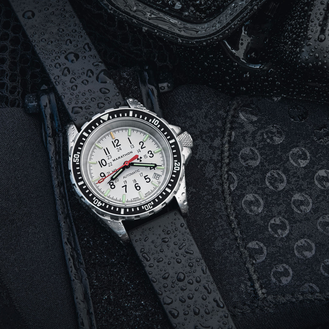 Two-Piece Rubber Dive Strap, Black, 18mm – Marathon Watch